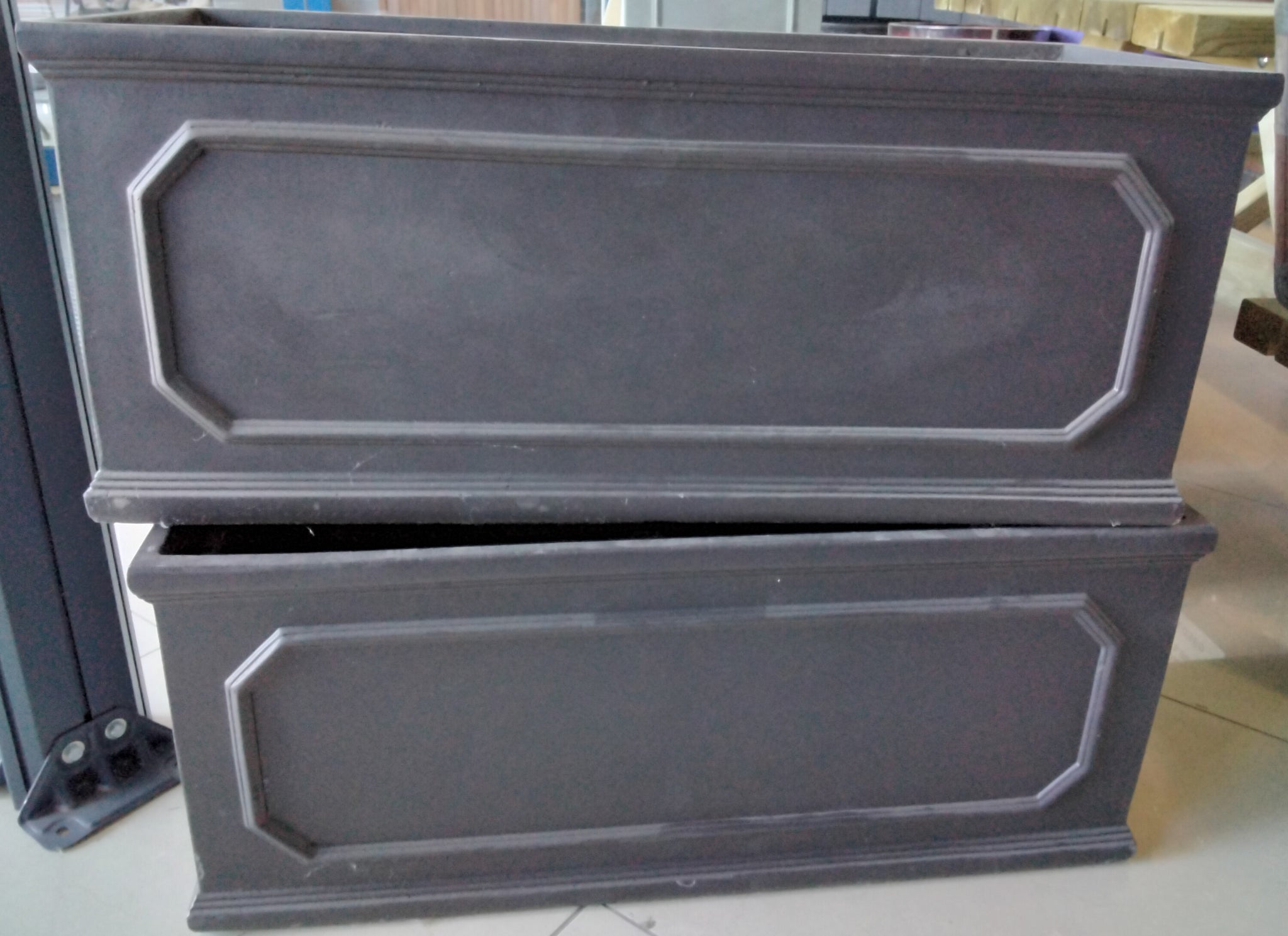 Trough Frame Planter 84x33x33 | Black – Ronayne Hire & Hardware